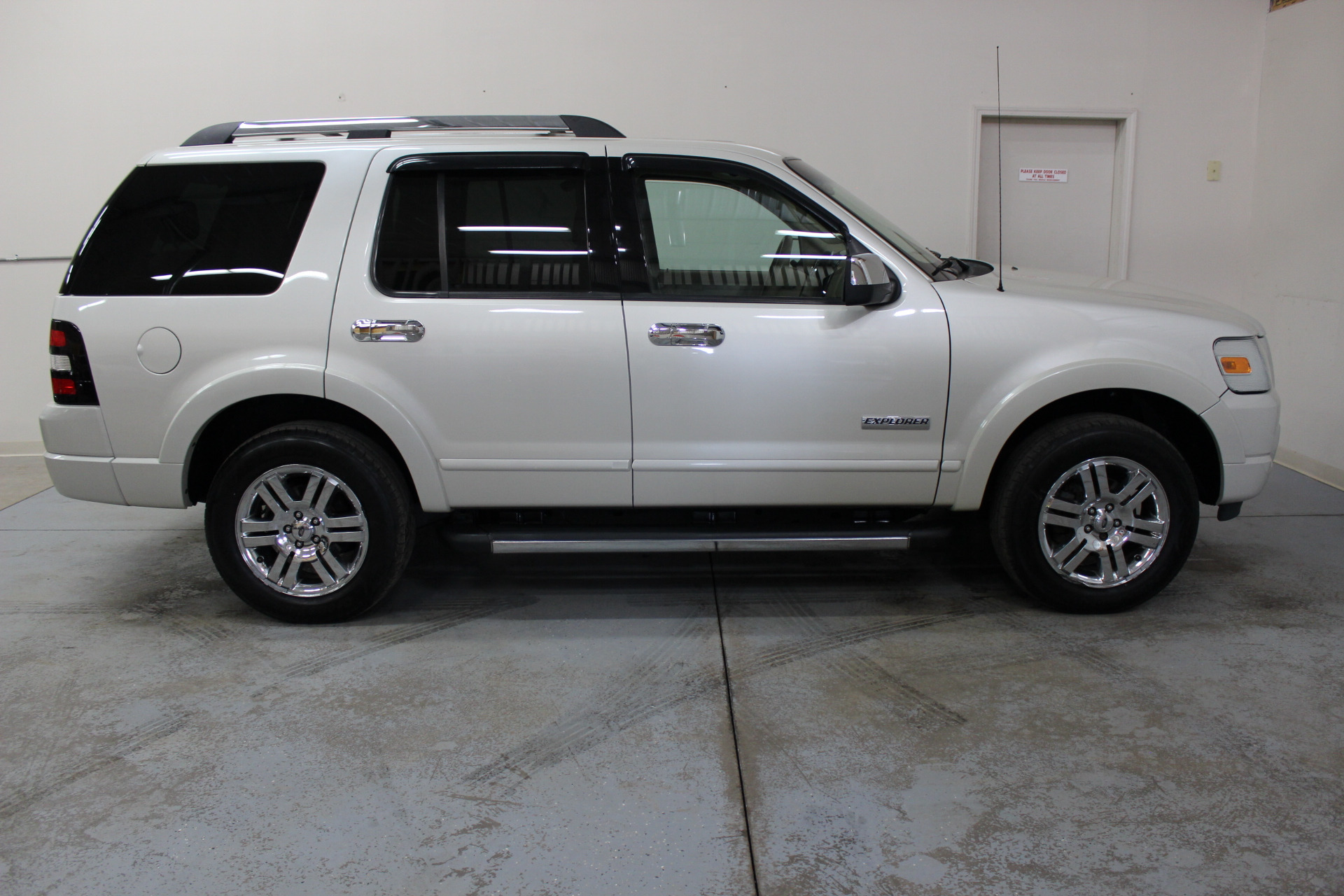 2006 Ford explorer limited tires 2006 Ford explorer limited tires